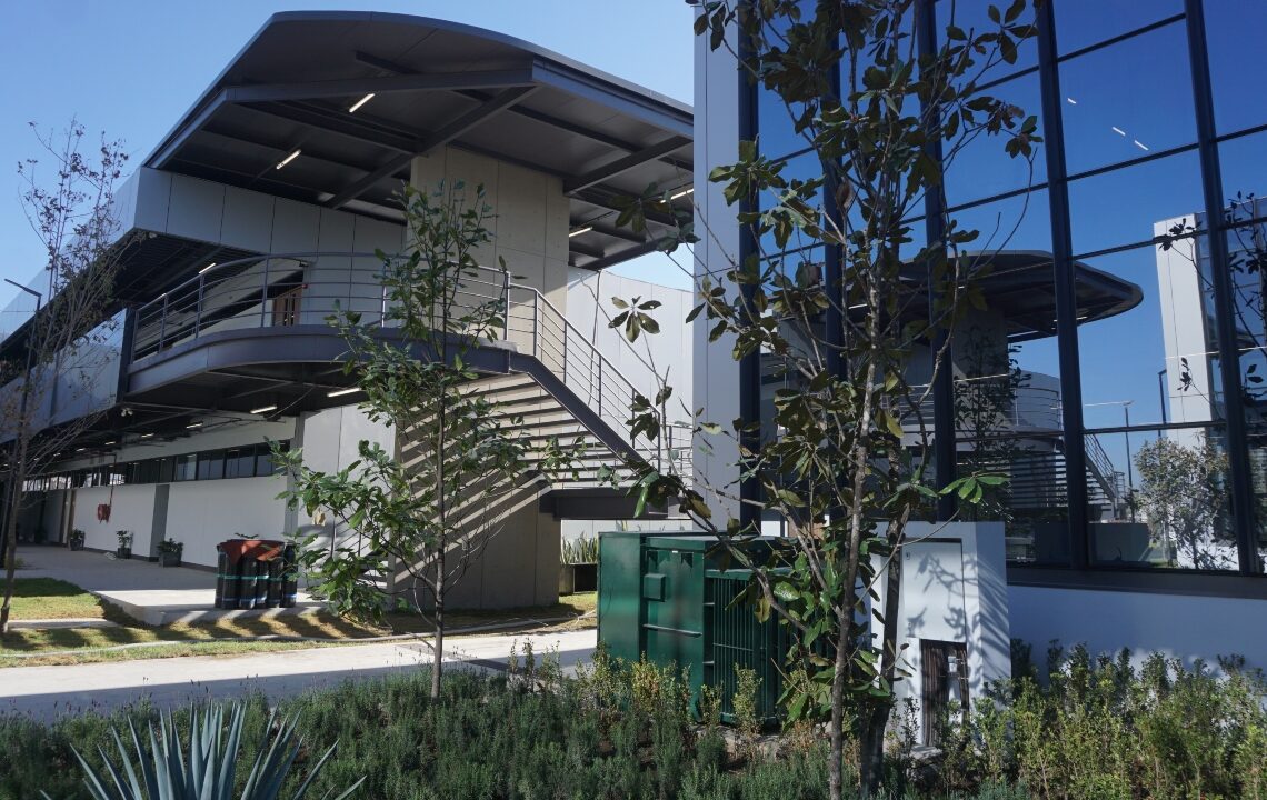 IPN abre centros educativos con modernas instalaciones - MGM Noticias